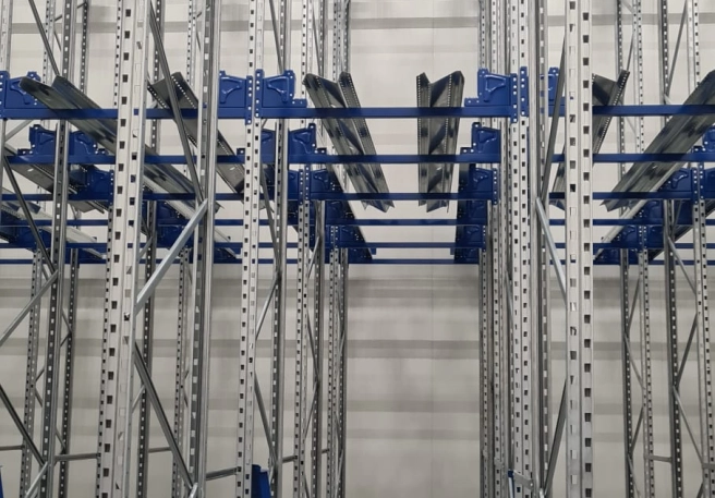 Installation racks for pallet shuttle system | MDO GROUP